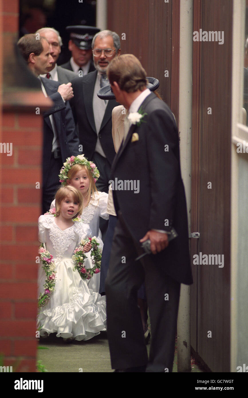 PRINCESS BEATRICE AND PRINCESS EUGENIE LOOK EXCITED AFTER BEING ...