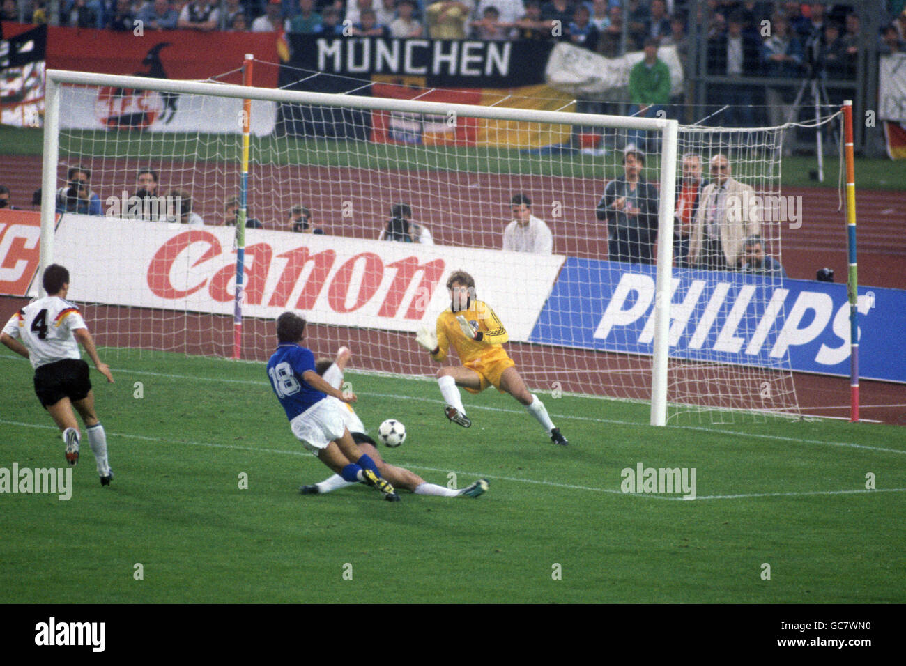 Soccer uefa euro 1988 group hi-res stock photography and images - Alamy