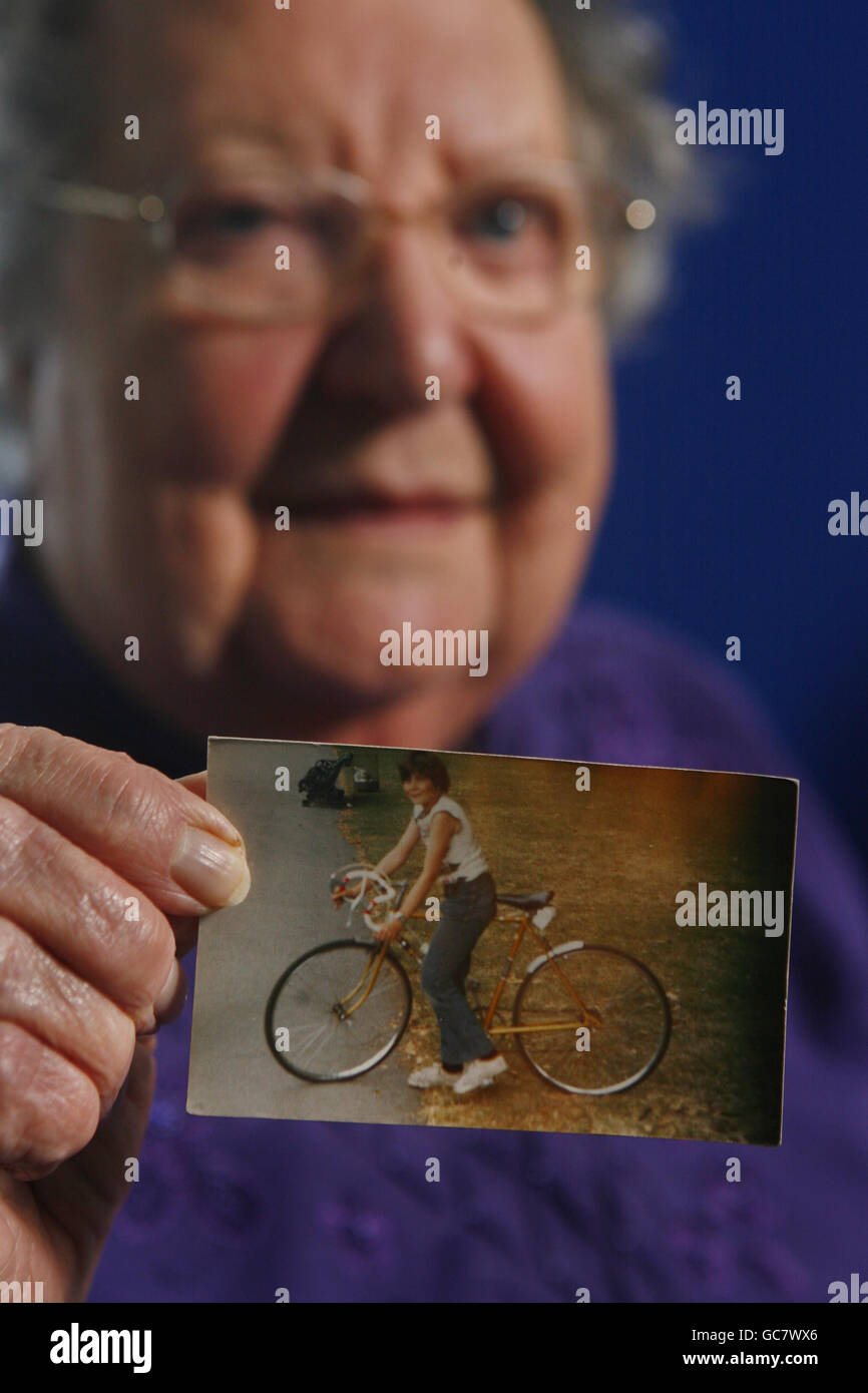 Martin allen missing hi-res stock photography and images - Alamy