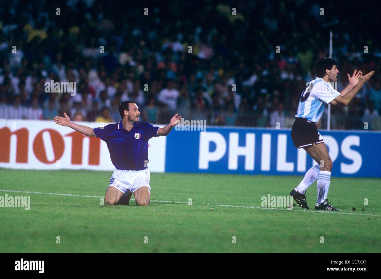 Soccer - FIFA World Cup Italia 90 - Semi Final - Italy v Argentina ...