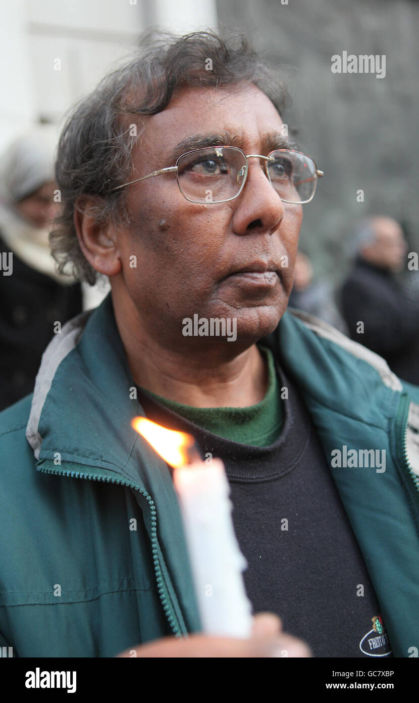 Akbar Shaikh, brother of Akmal Shaikh who is due to be executed in ...