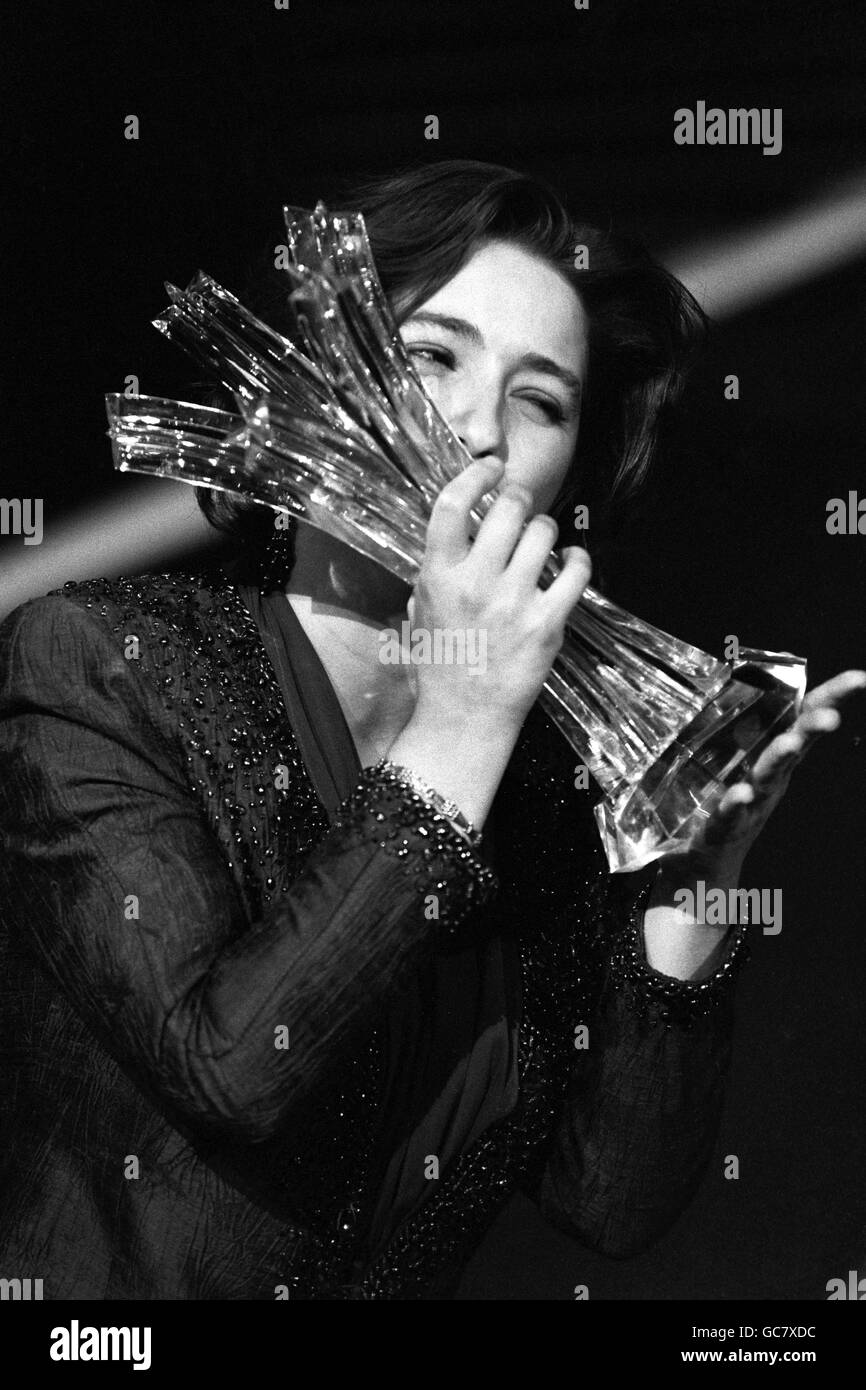 Niamh kavanagh hi-res stock photography and images - Alamy