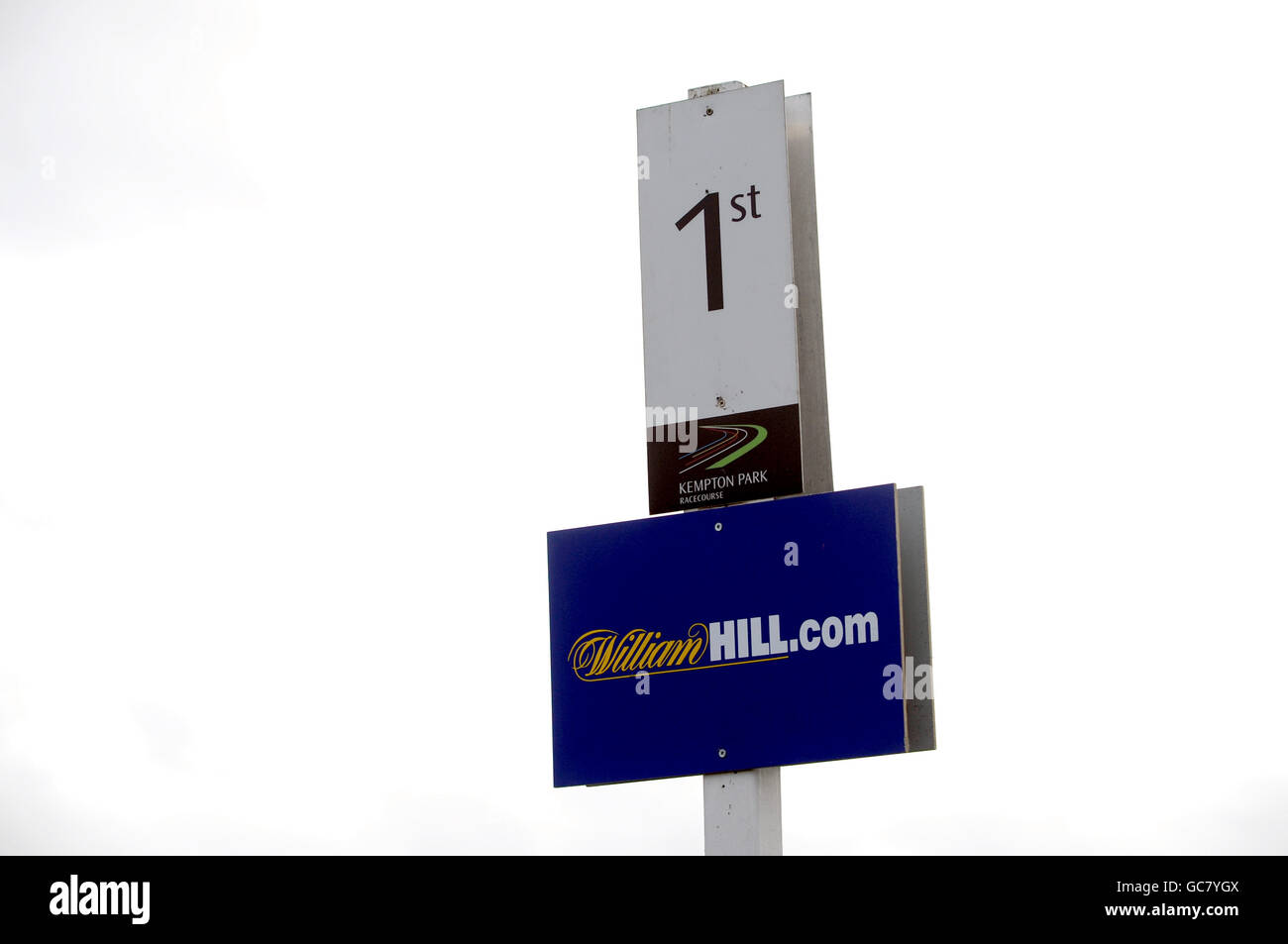 1st place post in the parade ring hi-res stock photography and images ...