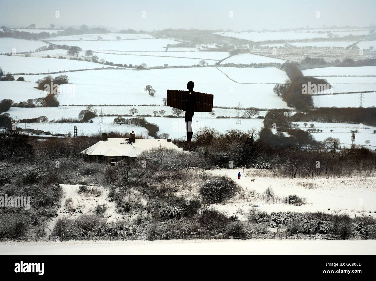 The Angel of the North in Gateshead during a snow blizzard Stock Photo ...