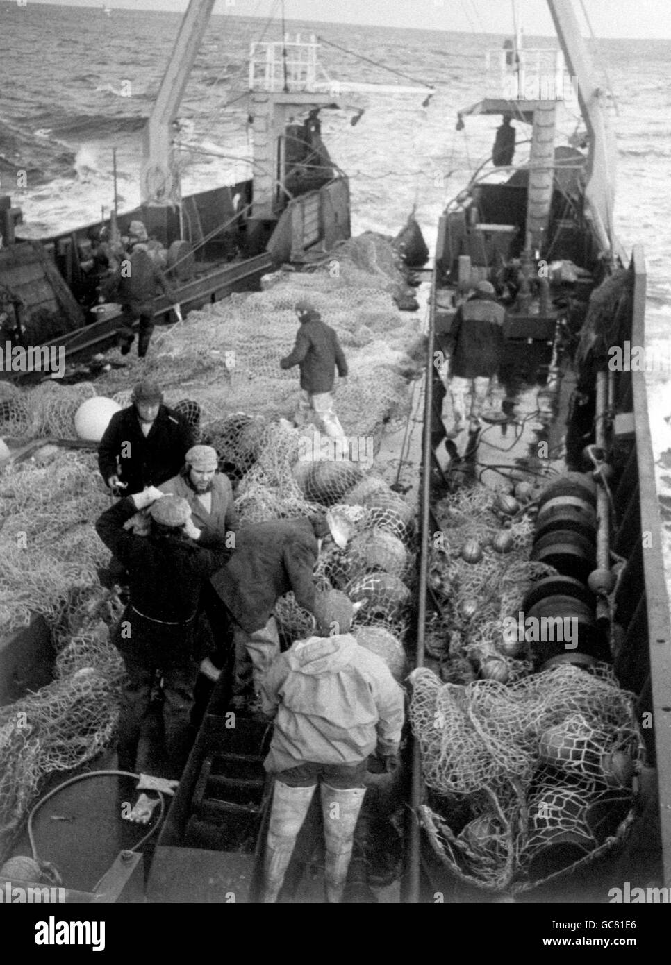 Cod war 1975 hi-res stock photography and images - Alamy