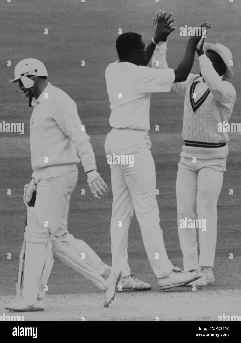 Pavilion lords cricket ground Black and White Stock Photos & Images - Alamy