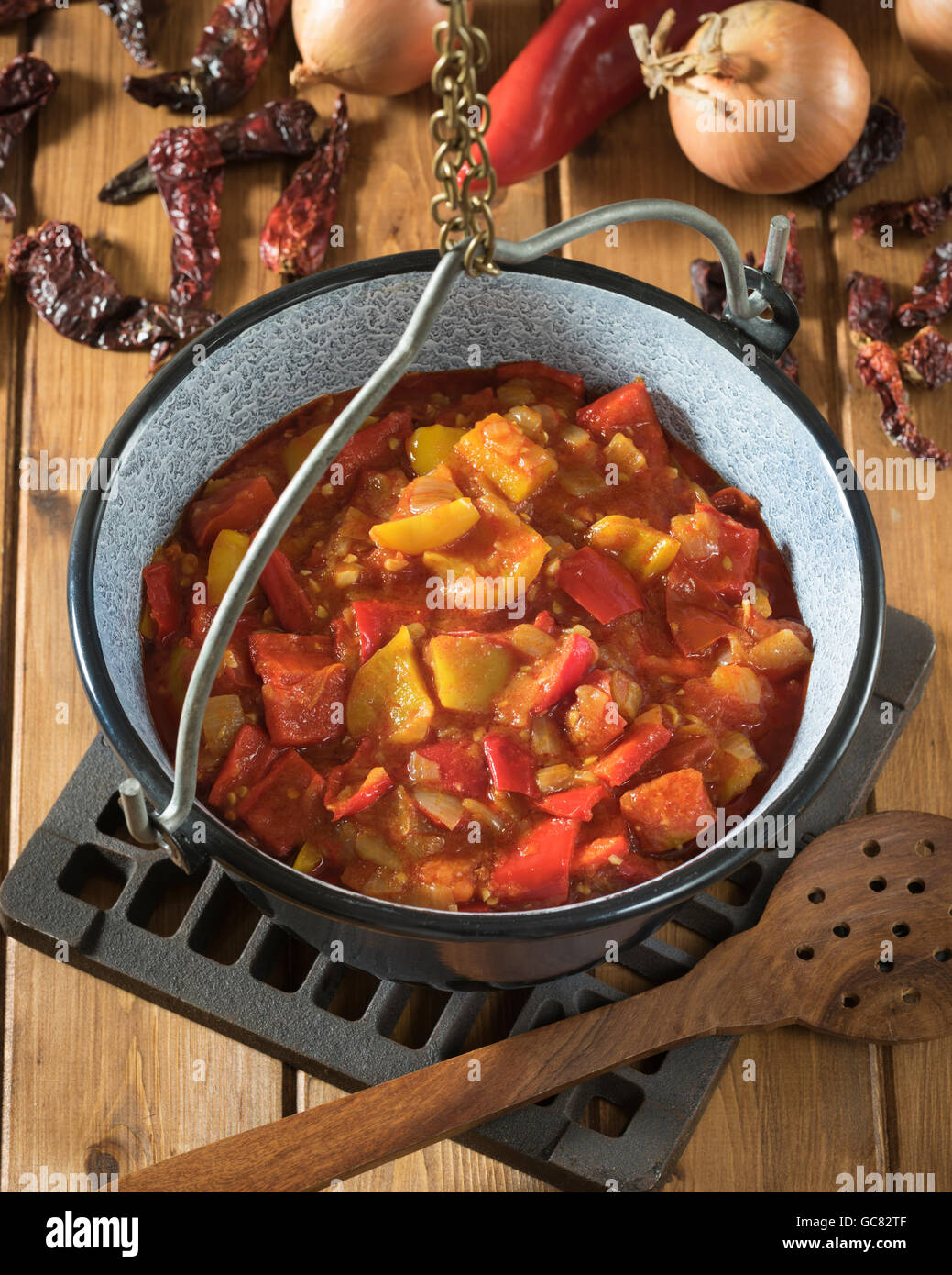 Lecsó. Hungarian pepper and tomato stew. Hungary Food Stock Photo - Alamy
