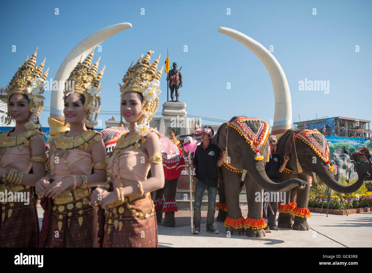 Elephants and People at the Elephant Square in the city centre of Surin ...