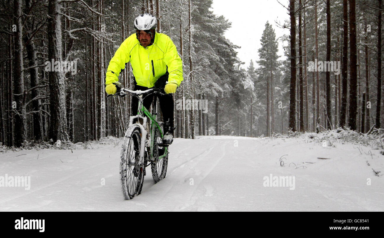 Cycles hi-res stock photography and images - Alamy