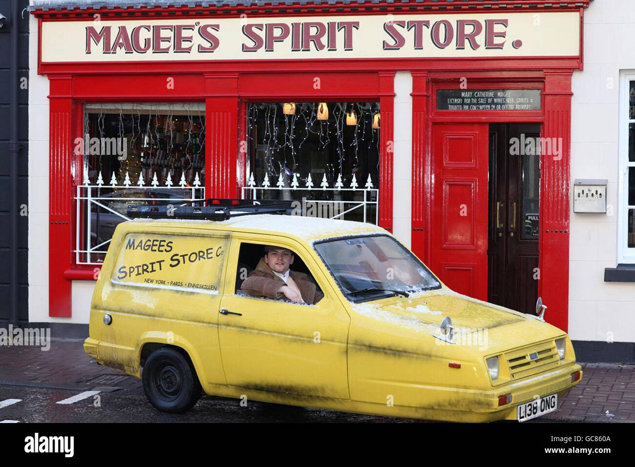 Del boy van hi-res stock photography and images - Alamy