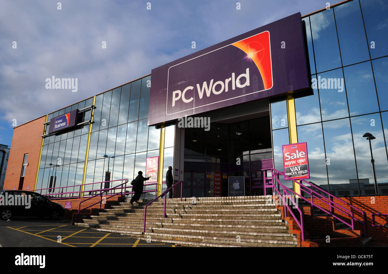 PC World stock Stock Photo - Alamy