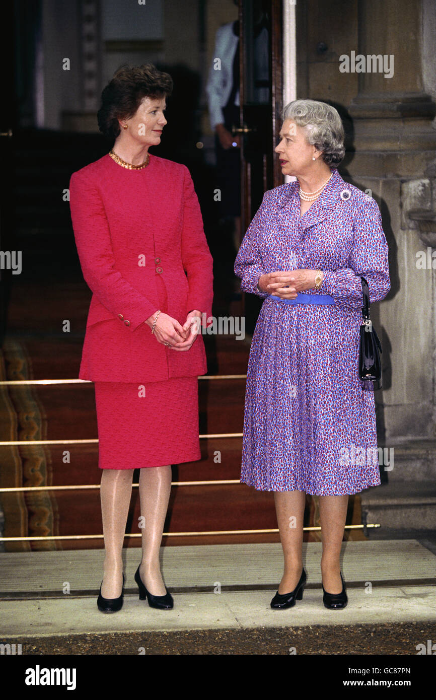 Royalty - Queen Meets Mary Robinson - Buckingham Palace, London Stock ...