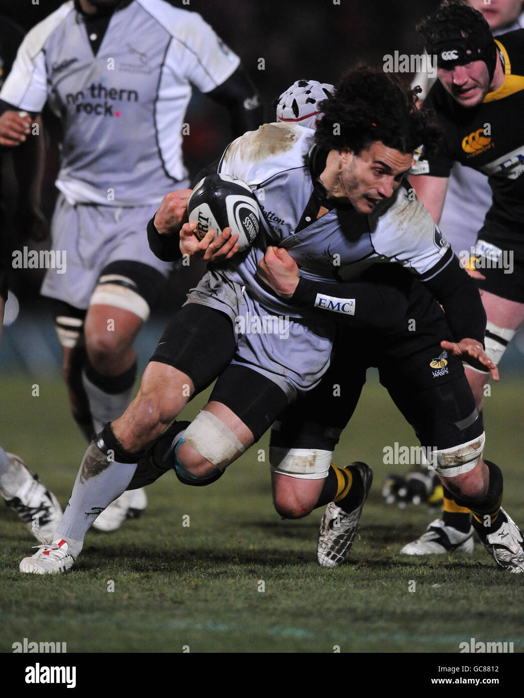 Newcastle falcons tane tuipulotu hi-res stock photography and images ...