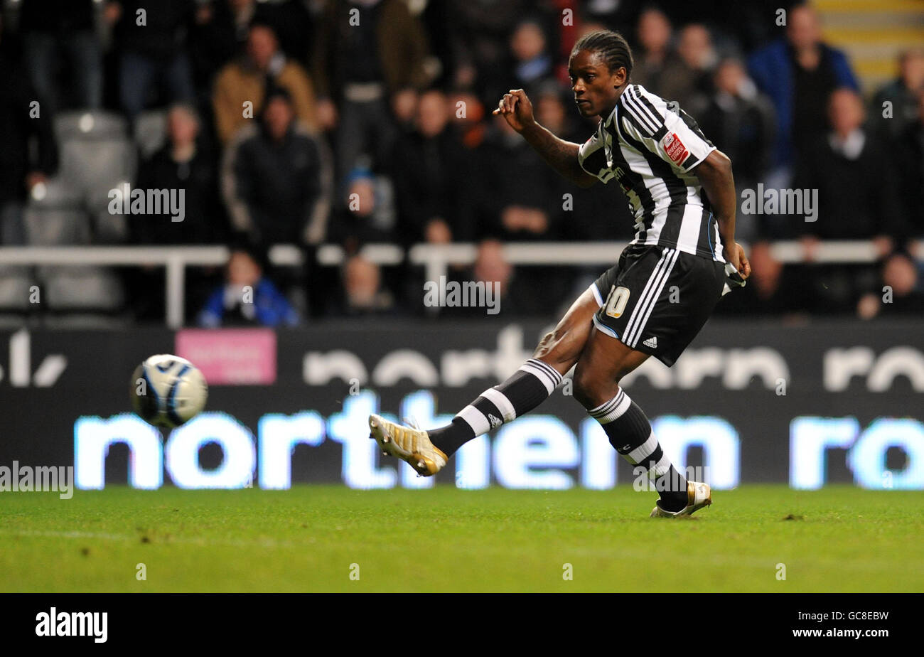 Newcastle United's Nile Ranger scores the second goal of the game ...