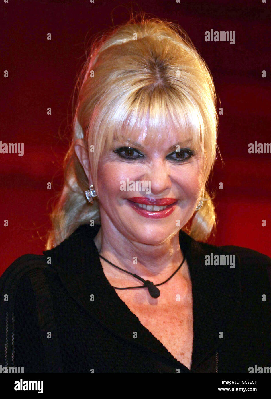 Ivana Trump leaves the house after being evicted from Celebrity Big ...