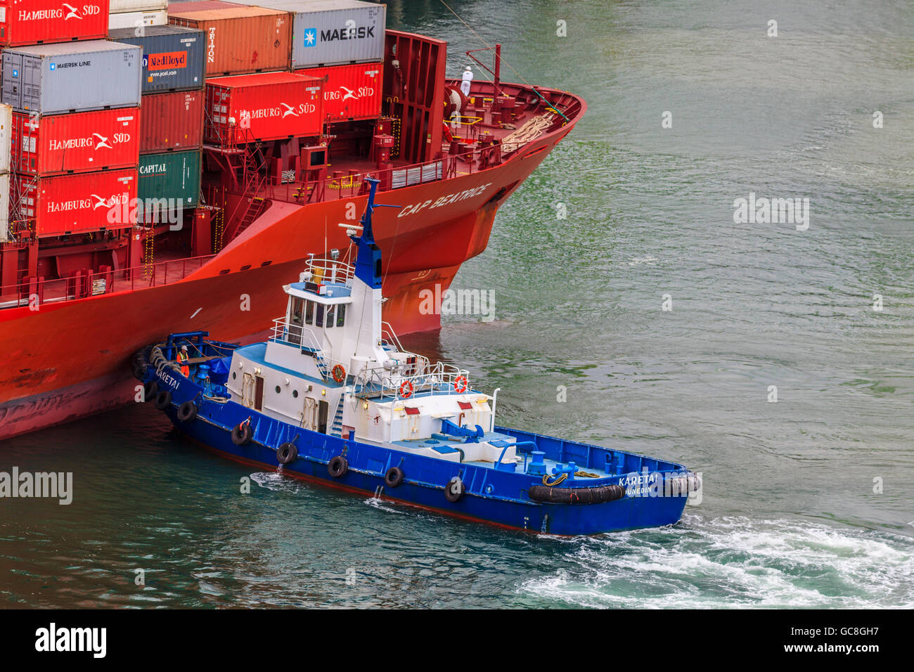 Pushing the ship hi-res stock photography and images - Alamy