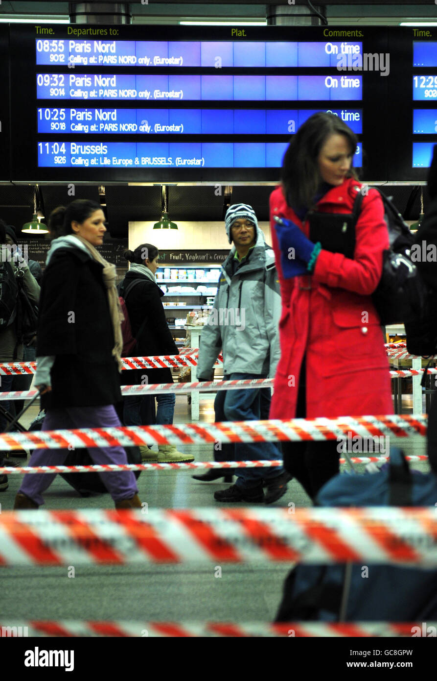 Normal service is resumed hi-res stock photography and images - Alamy