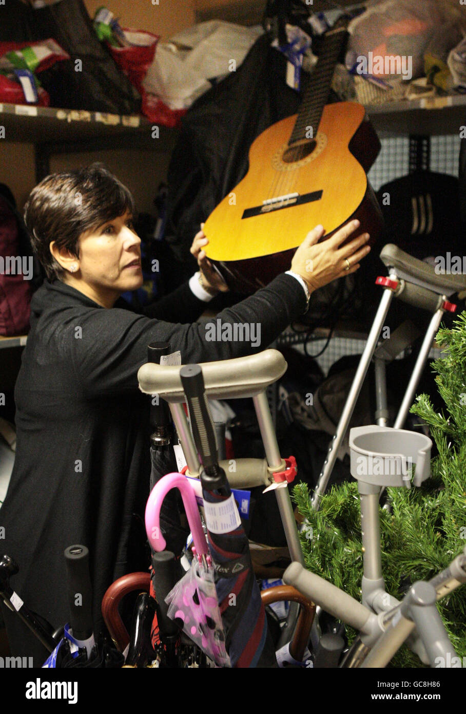 Lost property things hi-res stock photography and images - Alamy