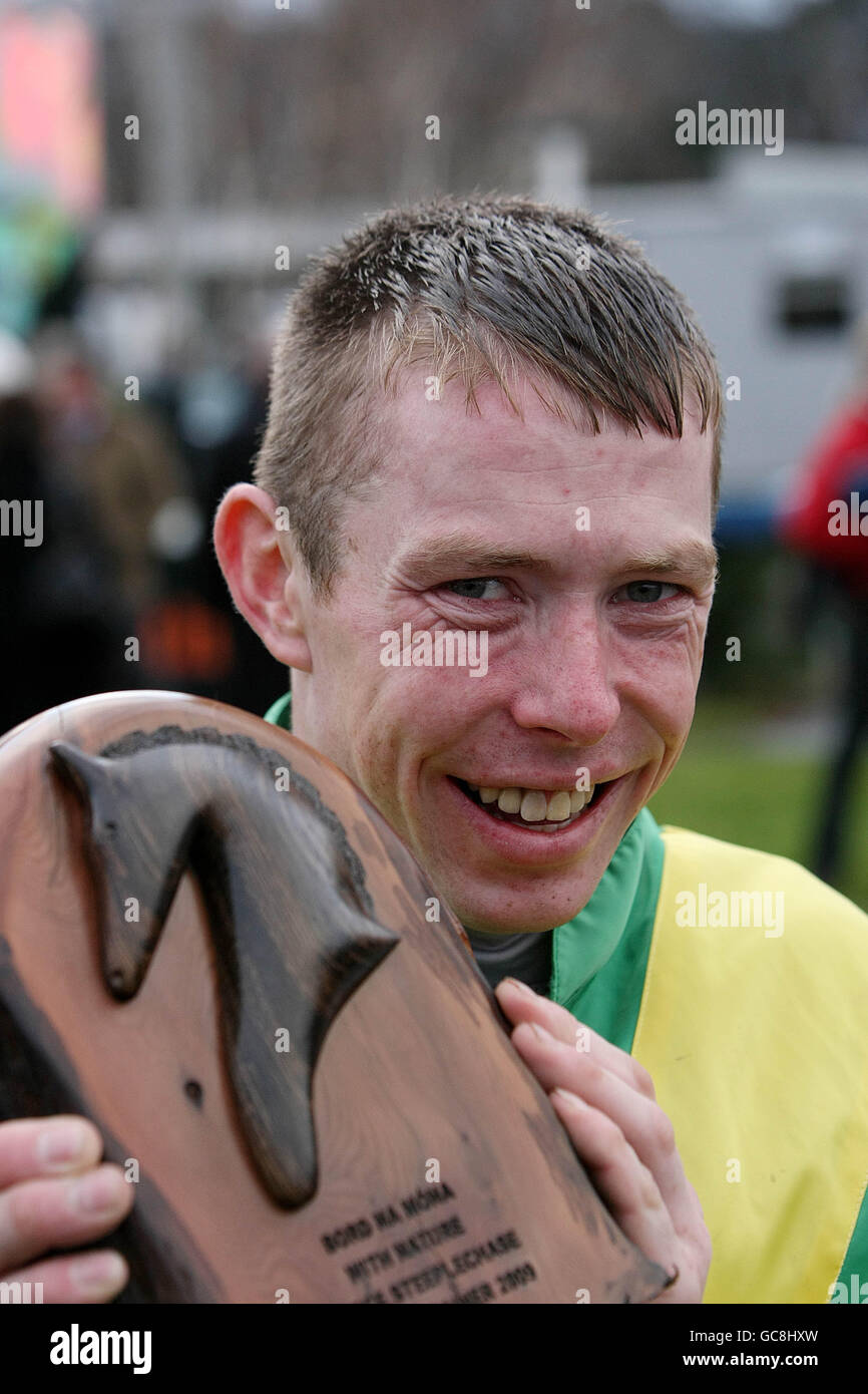Winning jockey andrew lynch victory in bord na mona hi-res stock ...