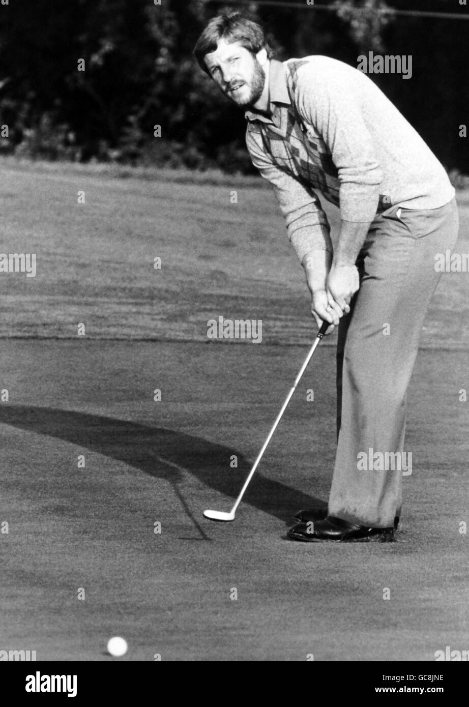 Golf - Bob Hope British Classic Pro Celebrity Tournament - RAC Country ...