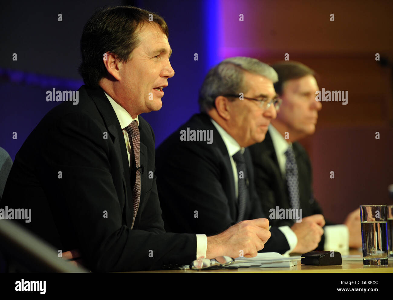 l-r; Cadbury Chief Finance Officer Andrew Bonfield, Cadbury Chairman ...