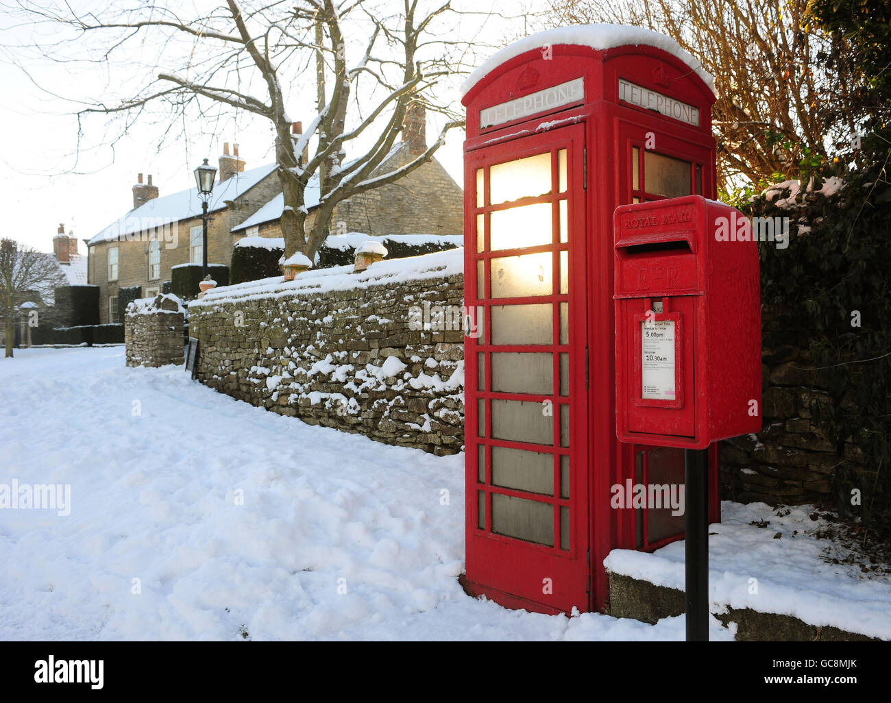 Welburn village hi-res stock photography and images - Alamy