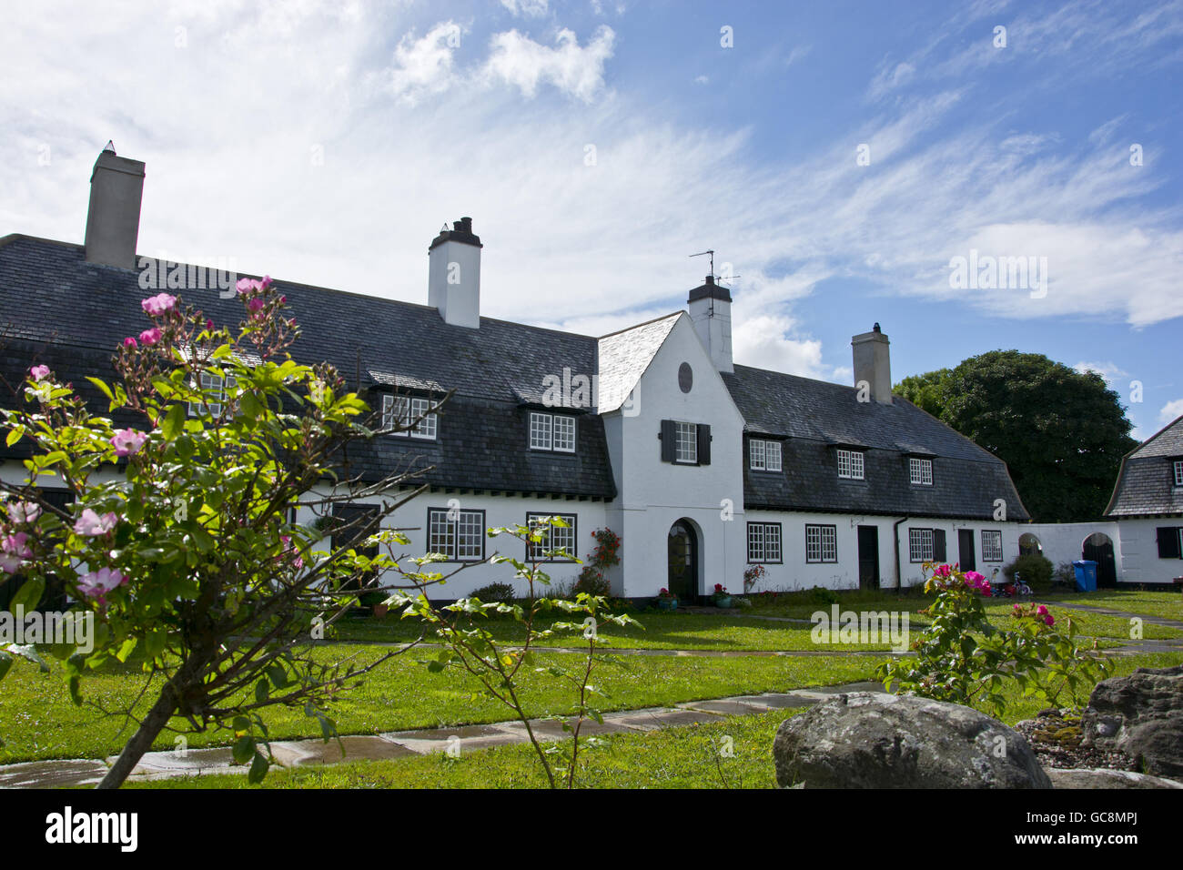 Northern ireland cottages hi-res stock photography and images - Alamy