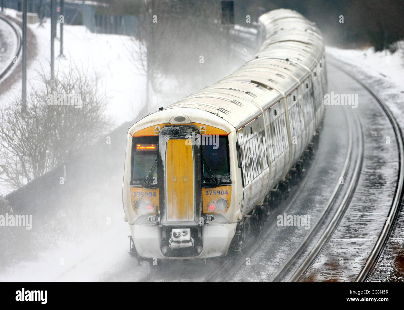 Train tracks in the snow hi-res stock photography and images - Alamy
