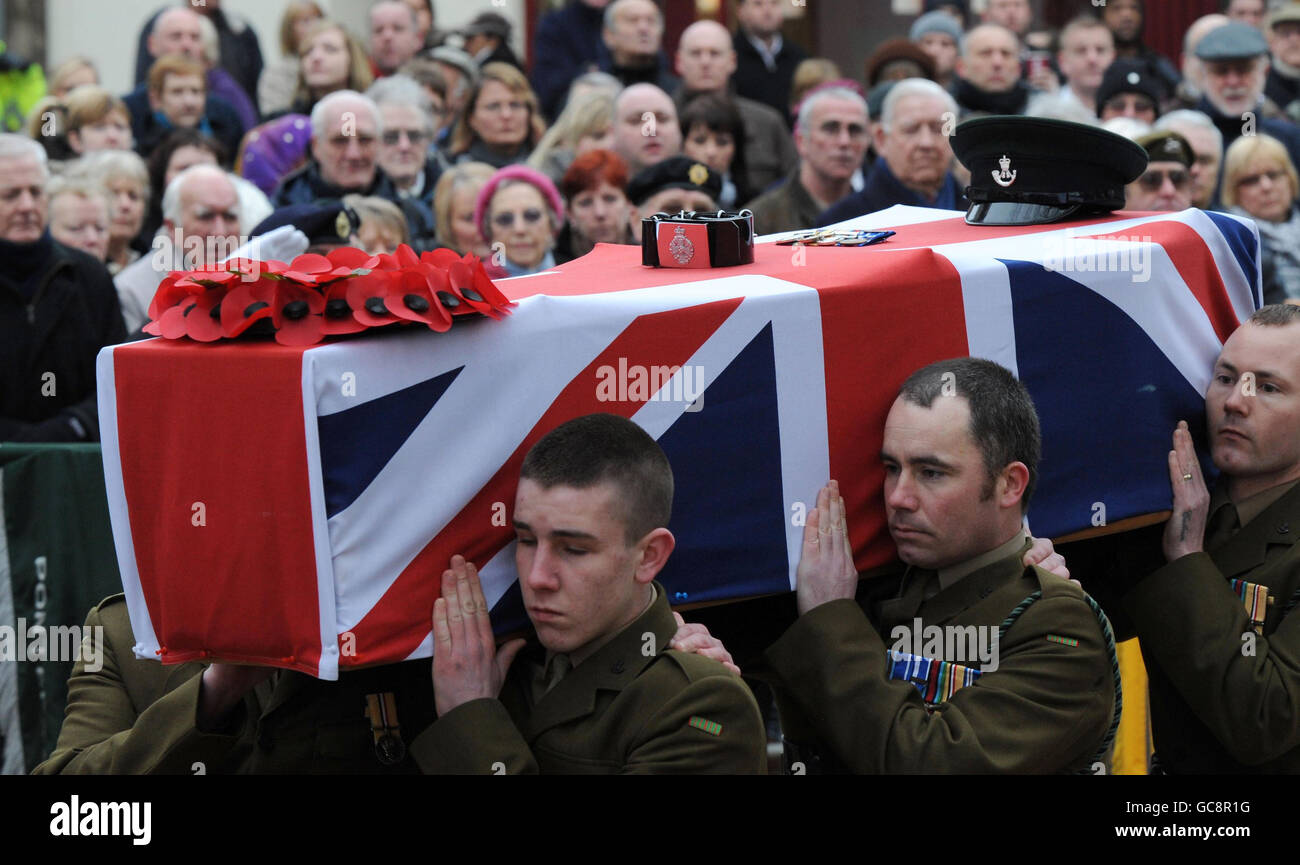 Lance Corporal David Kirkness funeral Stock Photo - Alamy