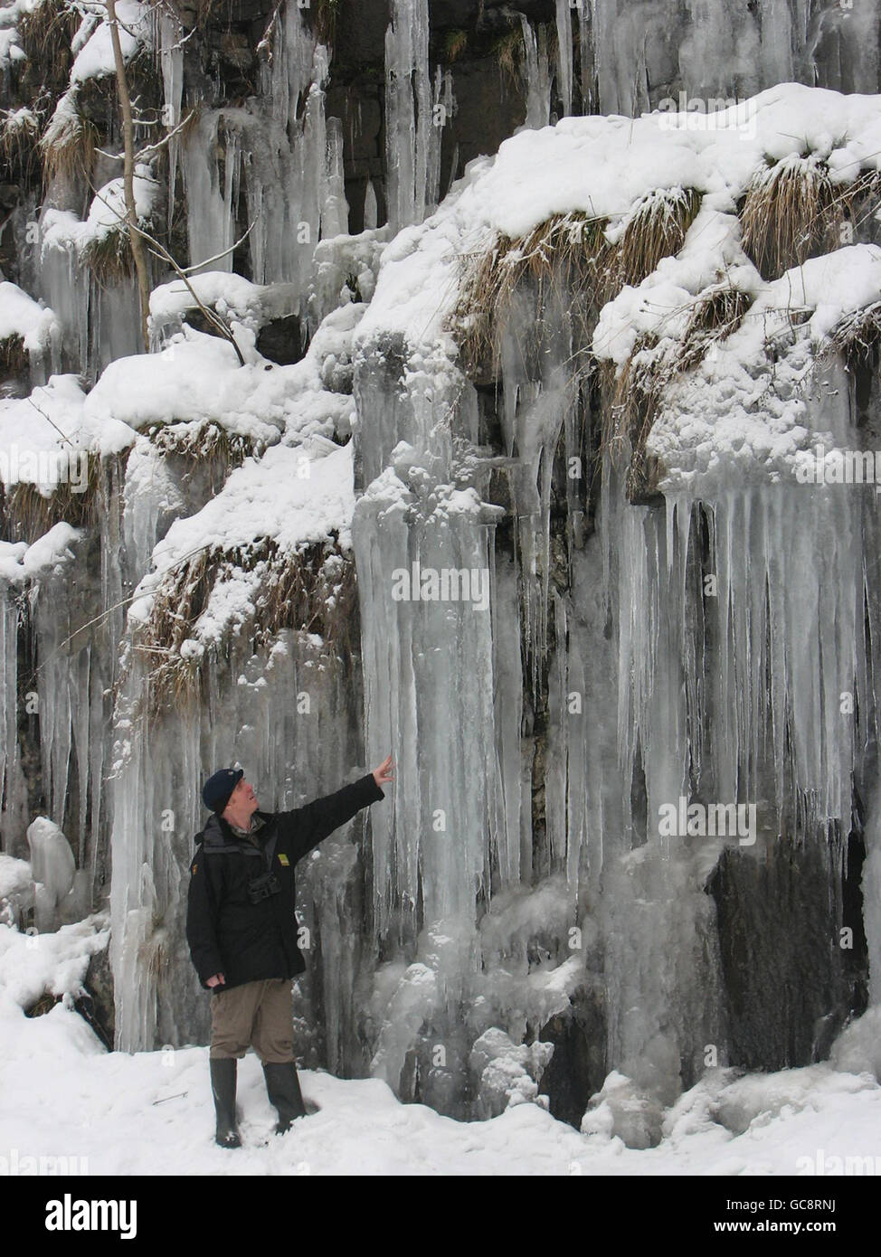 Durham cathedral snow winter hi-res stock photography and images - Alamy