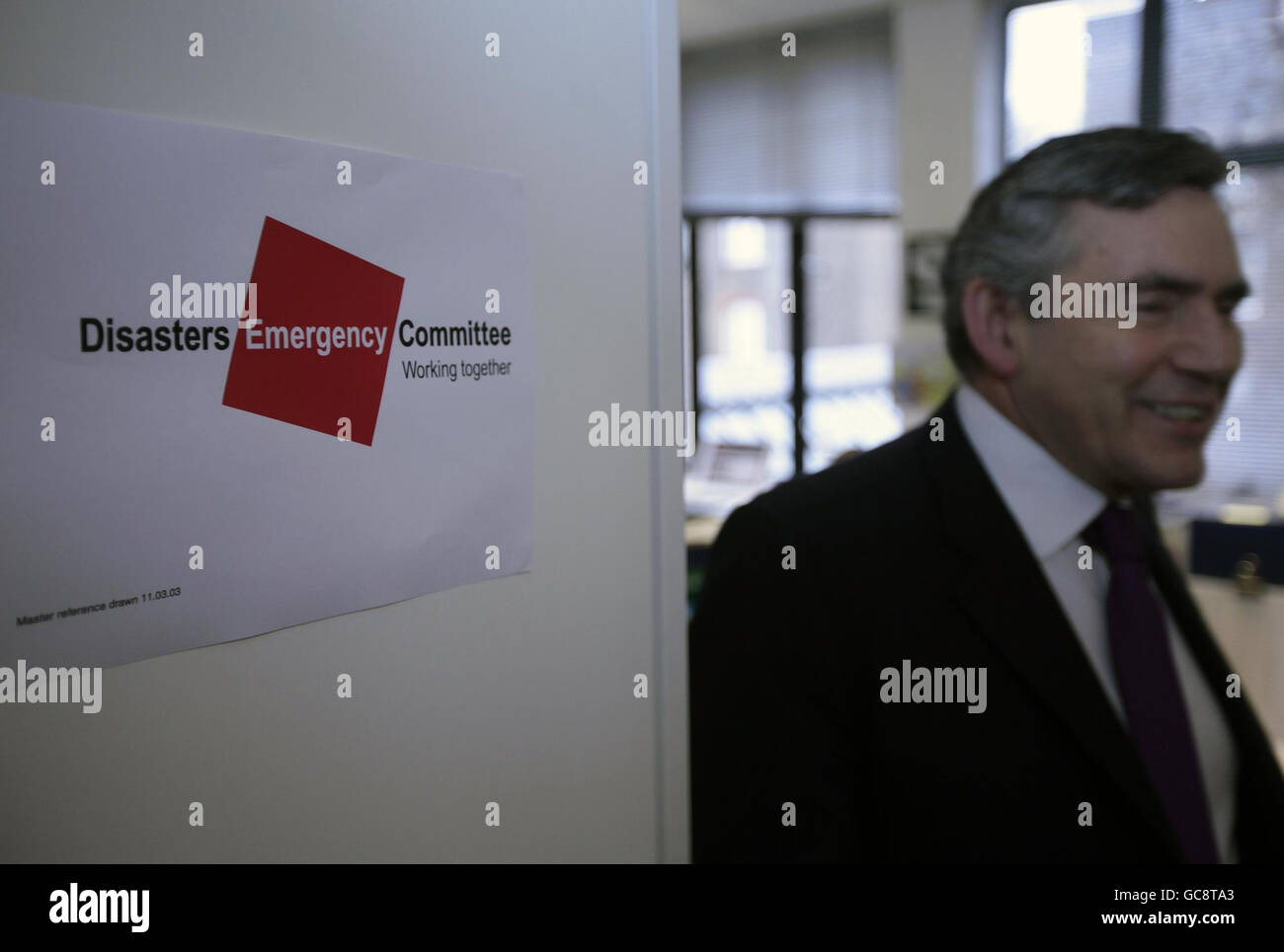 Gordon Brown visits the offices of the Disasters Emergency Committee in ...
