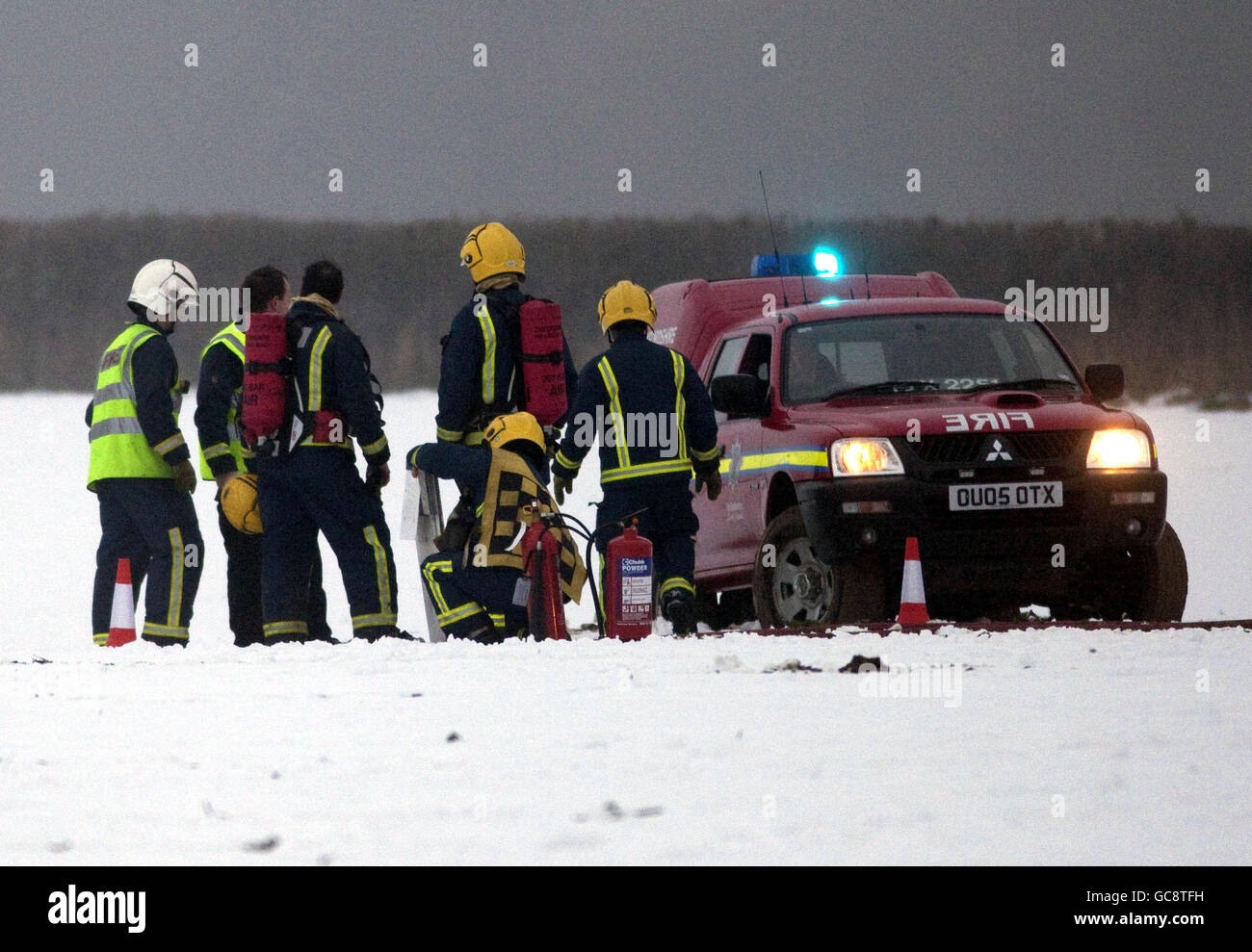 Rescuers at a plane crash hi-res stock photography and images - Alamy