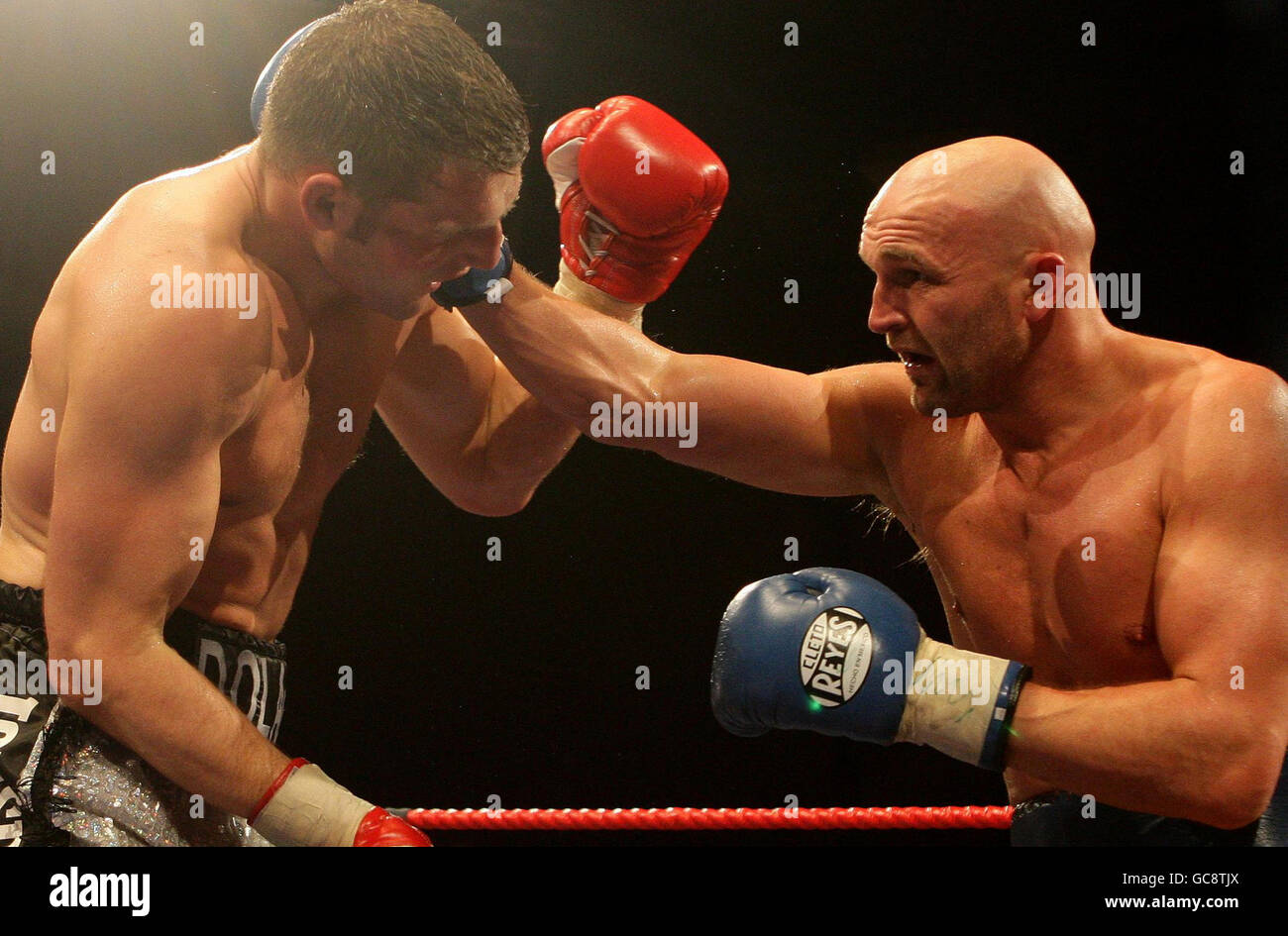 Altrincham leisure centre hi-res stock photography and images - Alamy