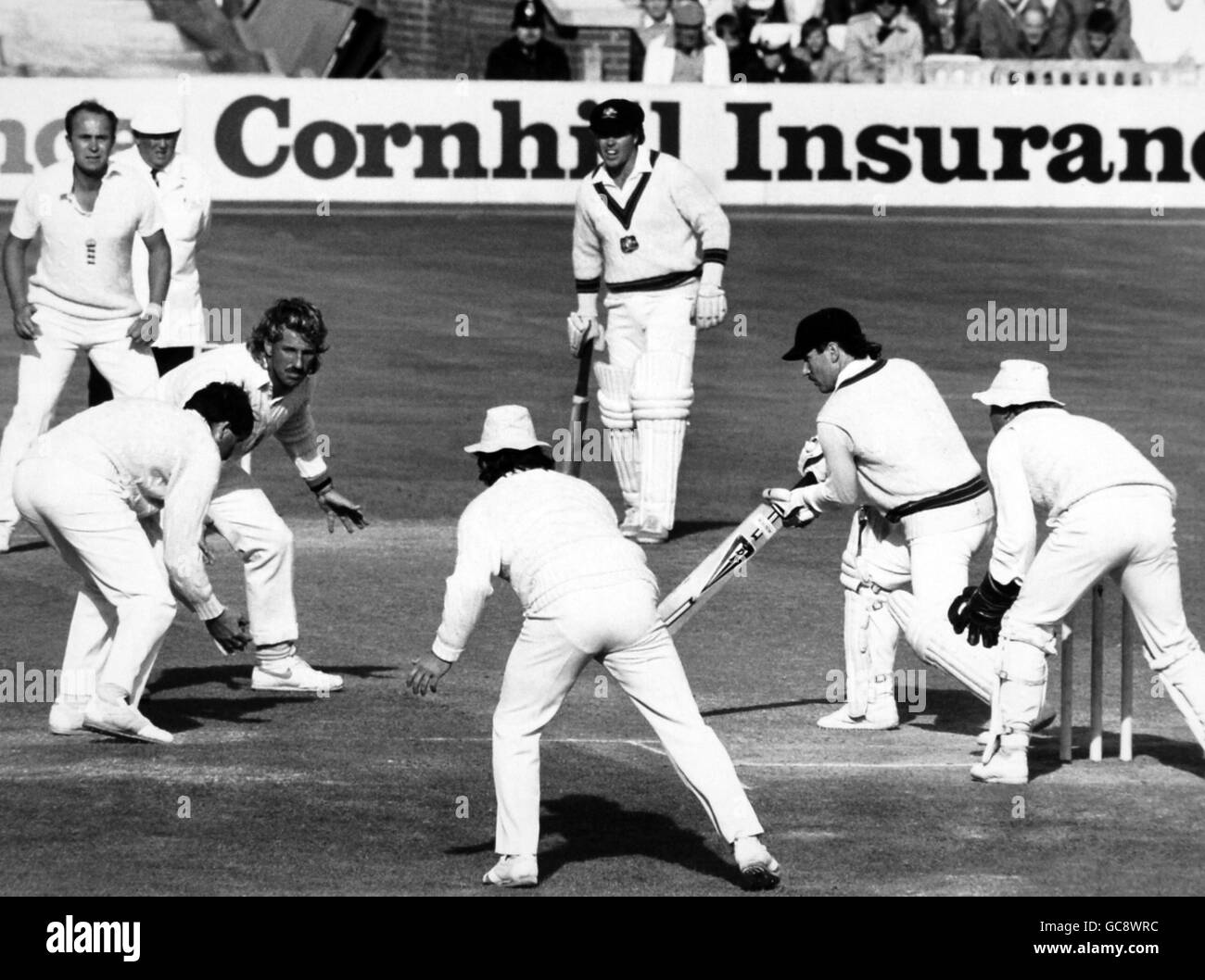 David shepherd cricket umpire hi-res stock photography and images - Alamy