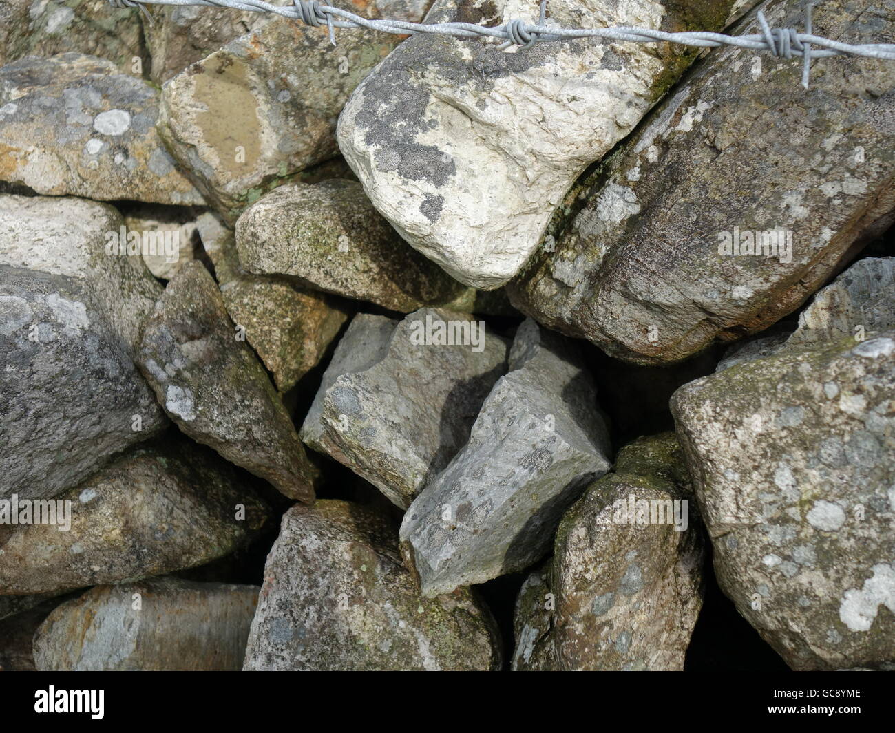 An old stone wall Stock Photo - Alamy