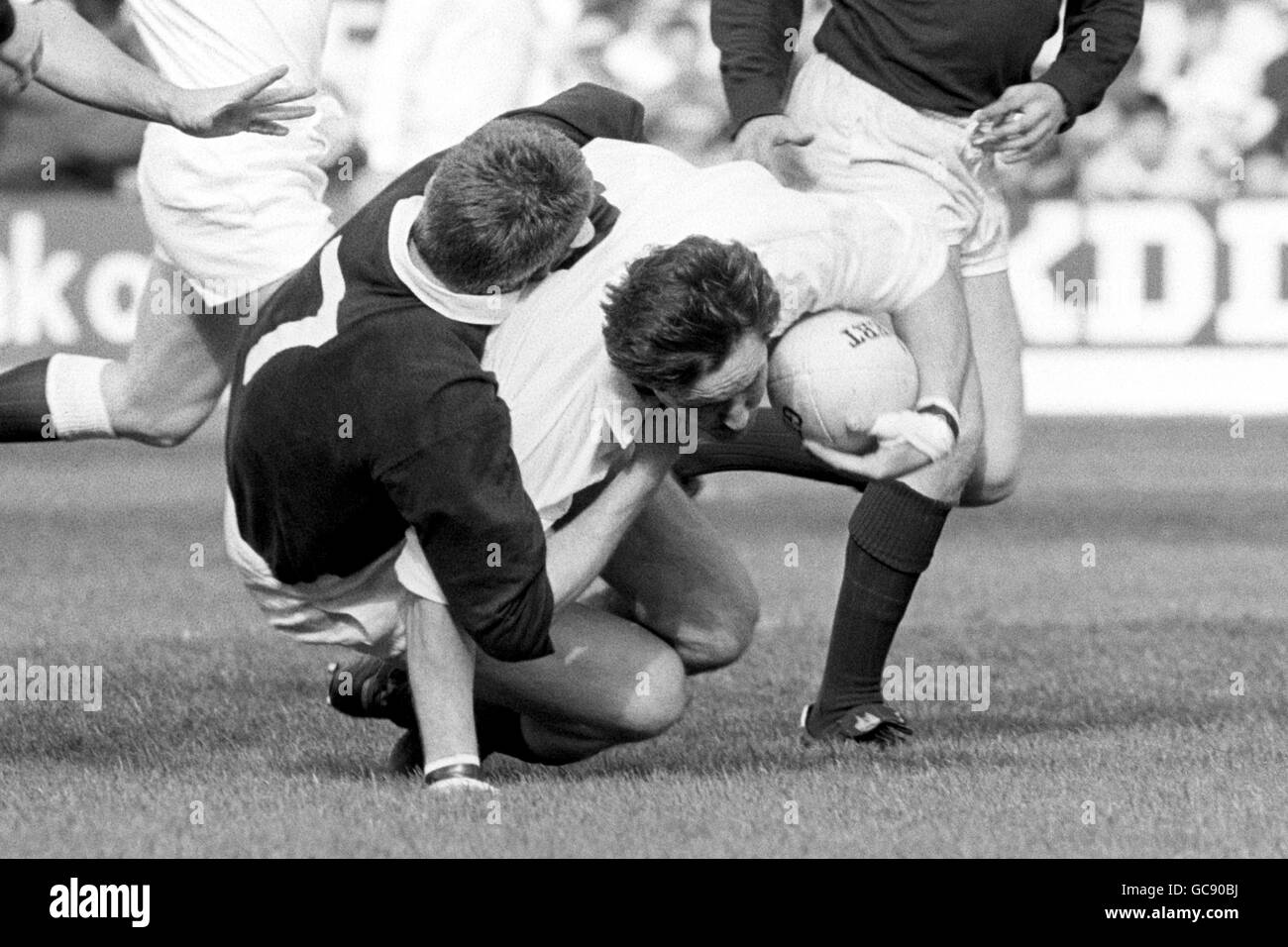 Scotland 's Finlay Calder tackles England's Mike Teague during the Five ...