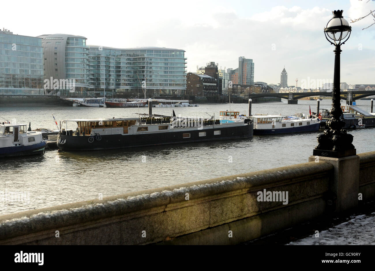 Million pound price hi-res stock photography and images - Alamy