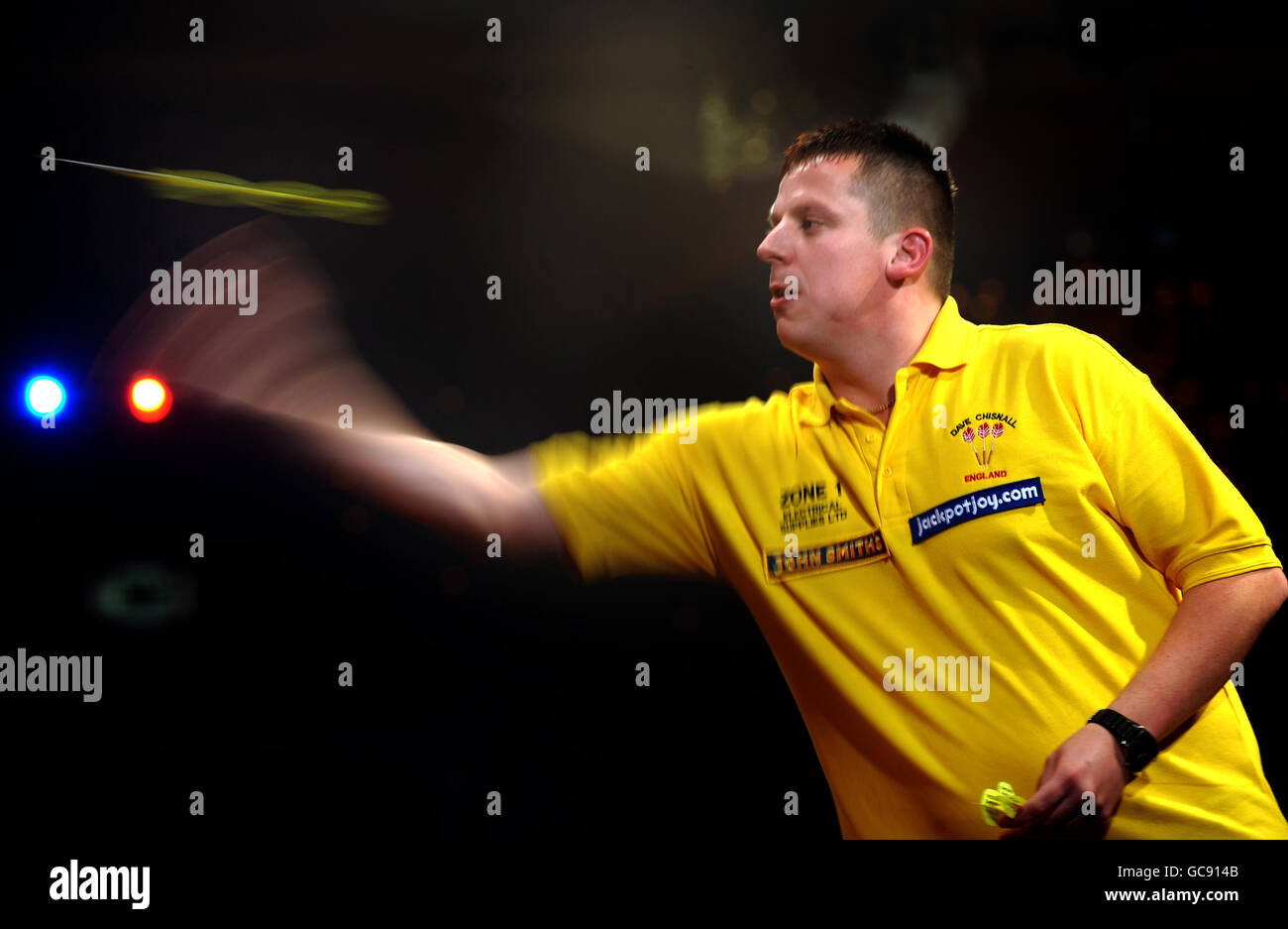 Dave Chisnell in action during the BDO 2010 Lakeside World ...