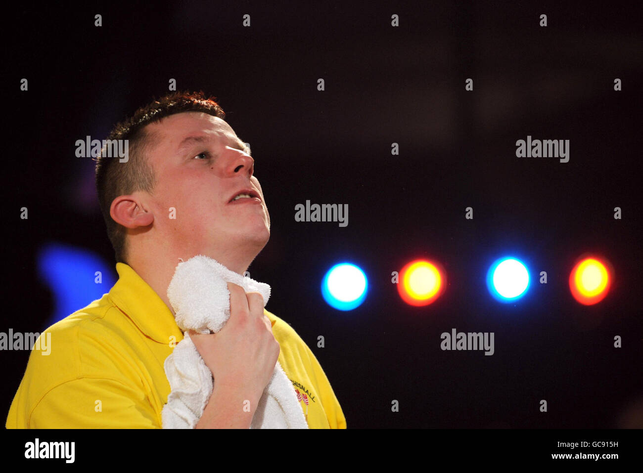 Dave Chisnell reacts during the BDO 2010 Lakeside World Championships ...