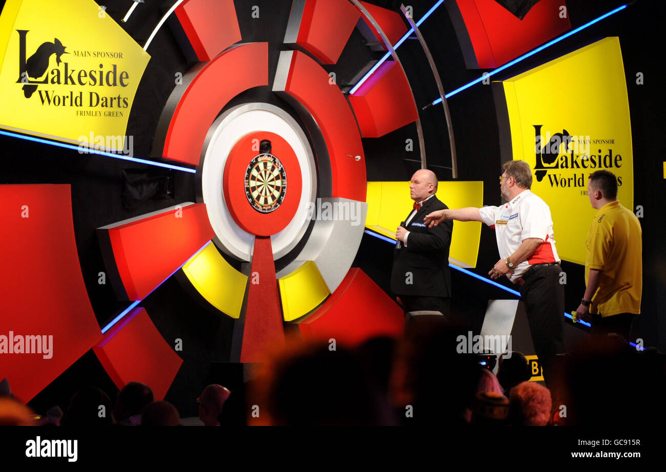 Darts - BDO 2010 Lakeside World Championships - Day Nine - Lakeside ...