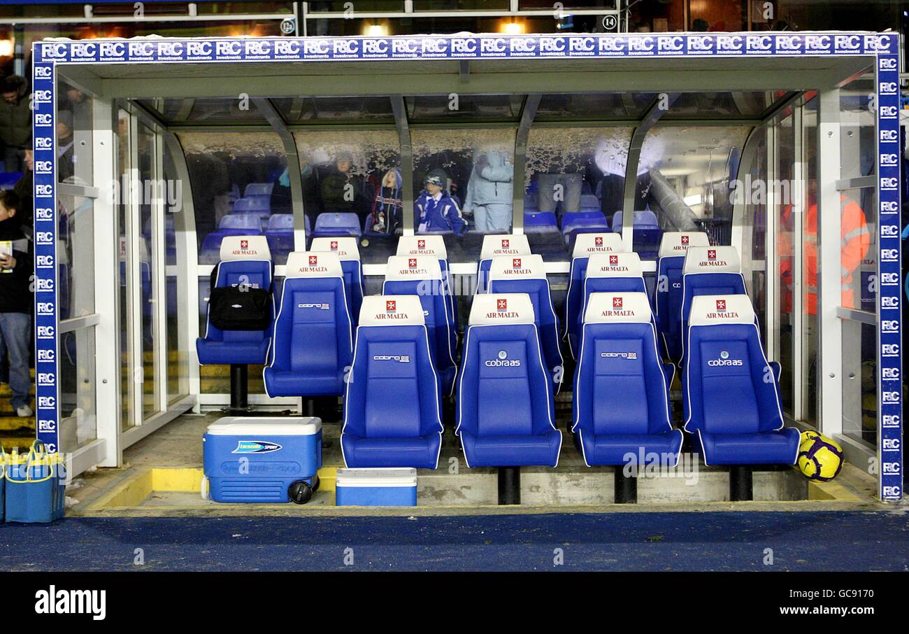 Stadium bench hi-res stock photography and images - Alamy