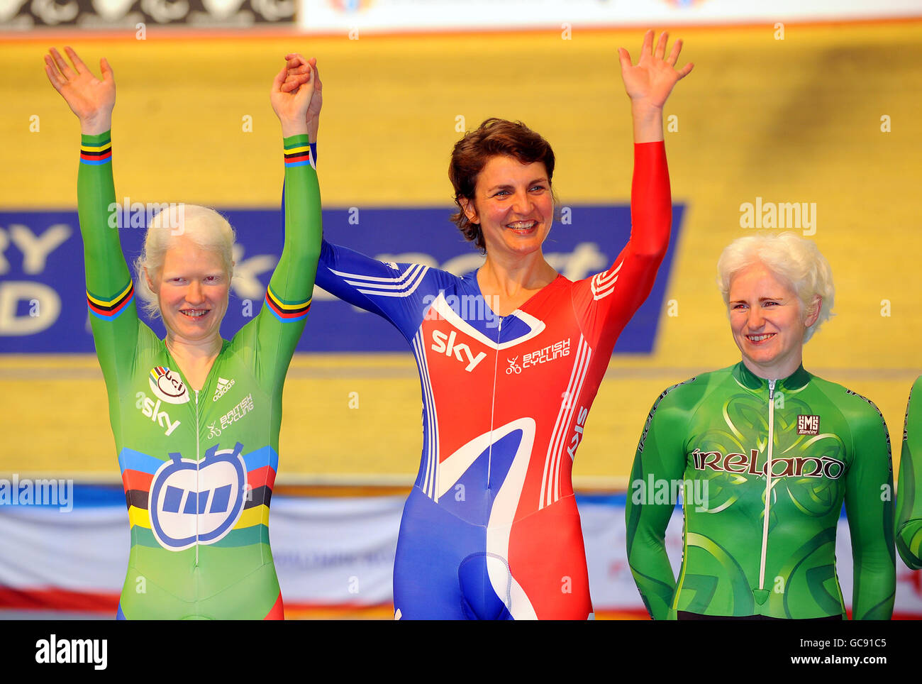 Great Britain's Aileen McGlynn and Vicky Begg get their gold medals for ...