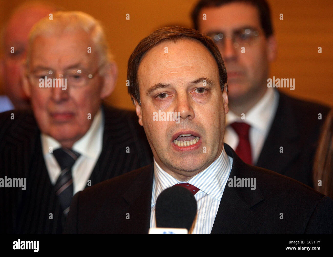 Deputy leader nigel dodds mp hi-res stock photography and images - Alamy