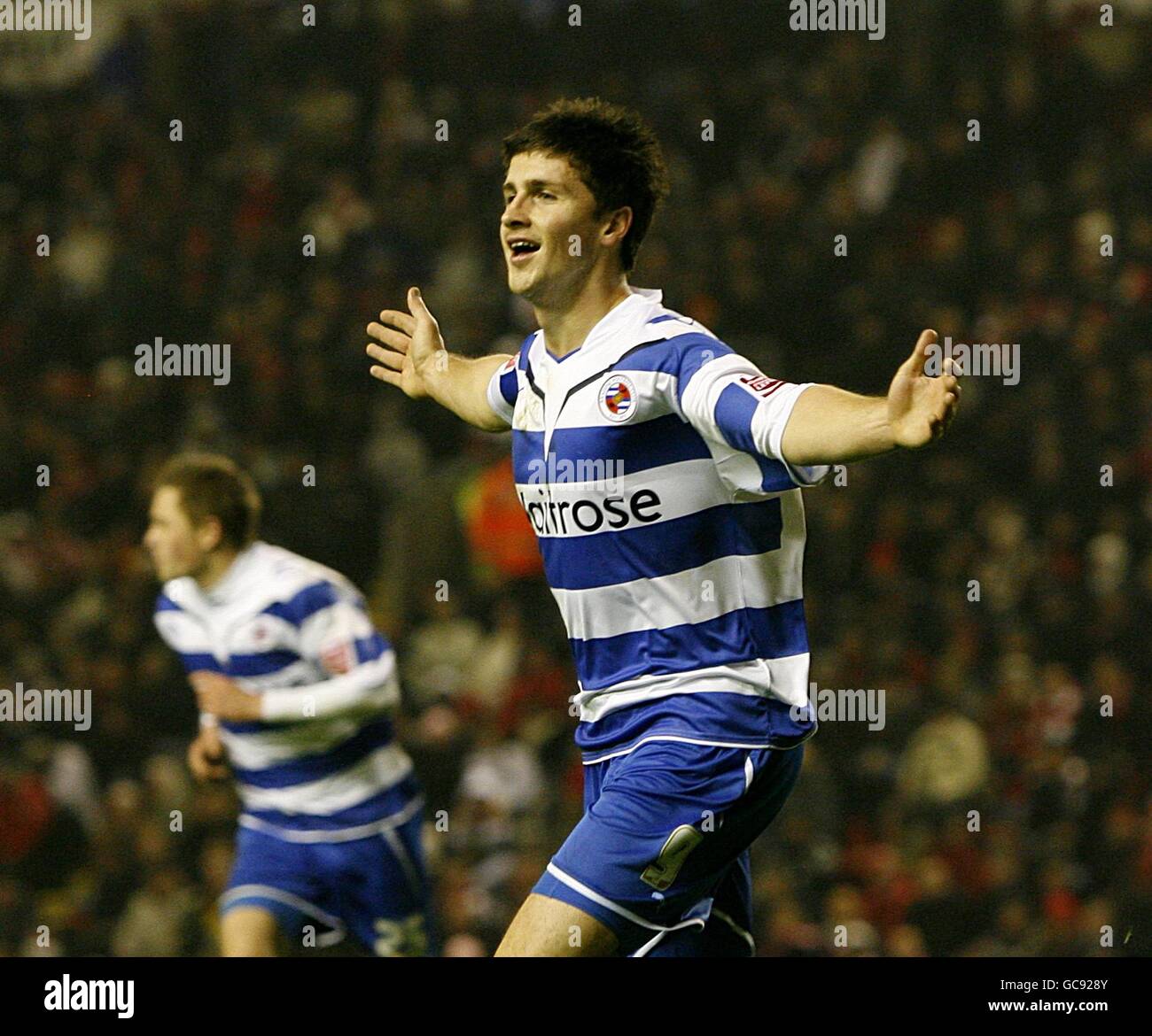 Shane long reading goal hi-res stock photography and images - Alamy
