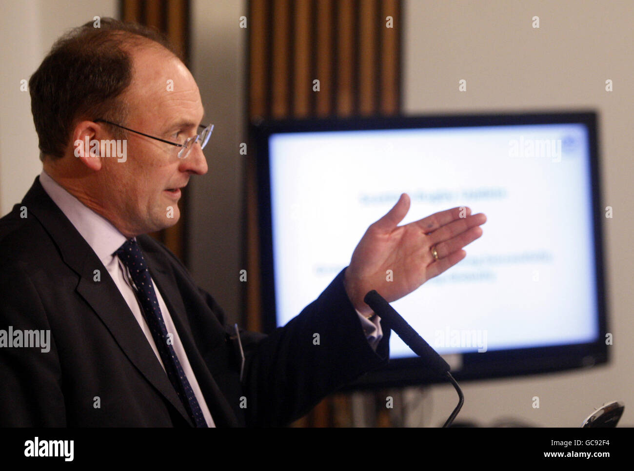 Chief executive of scottish rugby hi-res stock photography and images ...