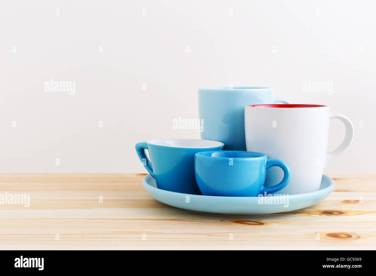 Blank white mugs hi-res stock photography and images - Alamy