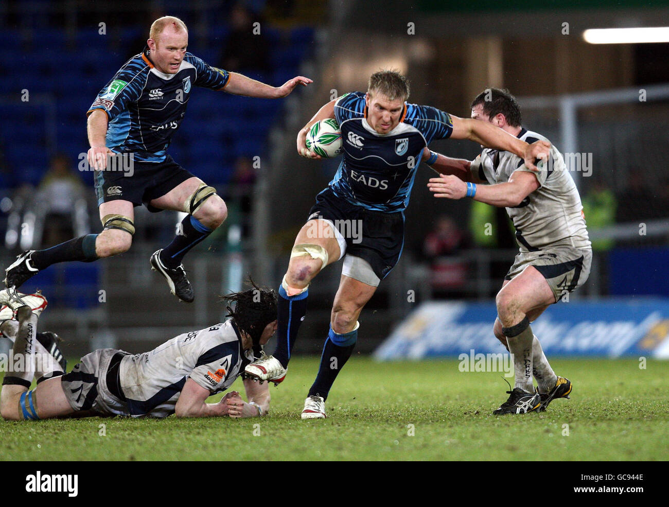 Cardiff blues andy powell hi-res stock photography and images - Alamy