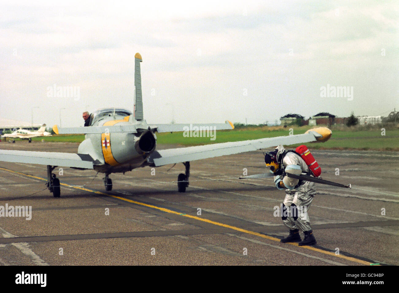 PROFESSIONAL STRONGMAN DAVE GAUDER AT CRANFIELD AIRFIELD, BEDS ...