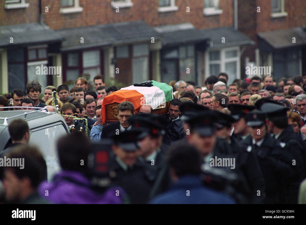 Troubles ireland funeral hi-res stock photography and images - Alamy