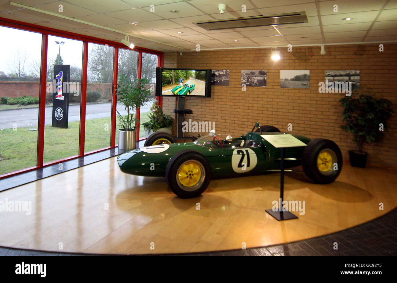 1malaysia f1 team hi-res stock photography and images - Alamy